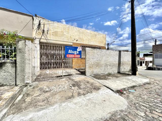 Casa à venda e para locação no bairro Quintas