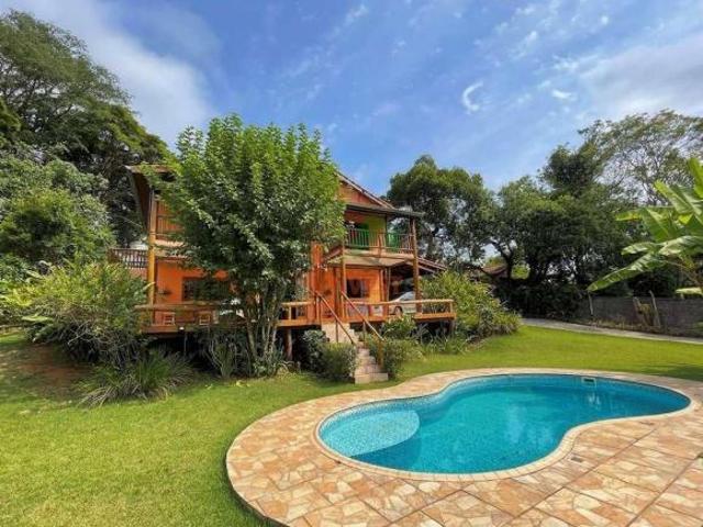 Casa à venda em Cotia