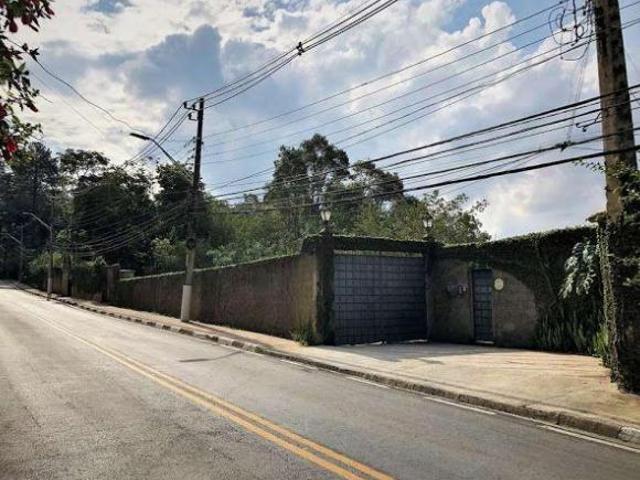 Casa à venda em Cotia, Granja Viana, com 4 suítes, com 800 m²