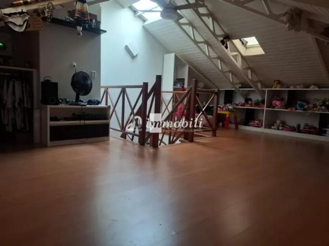 Casa à venda em Cotia, Granja Viana, com 3 suítes, com 158.48 m², Villagio San Remo