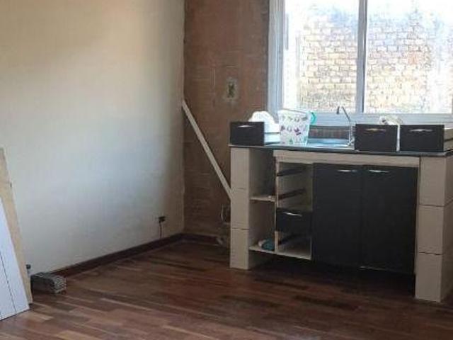 Casa à venda em Cotia, Jardim Lina, com 3 suítes, com 640 m²