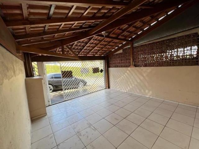 Casa à venda em Cotia, Jardim Sabiá, com 2 quartos, com 70 m²