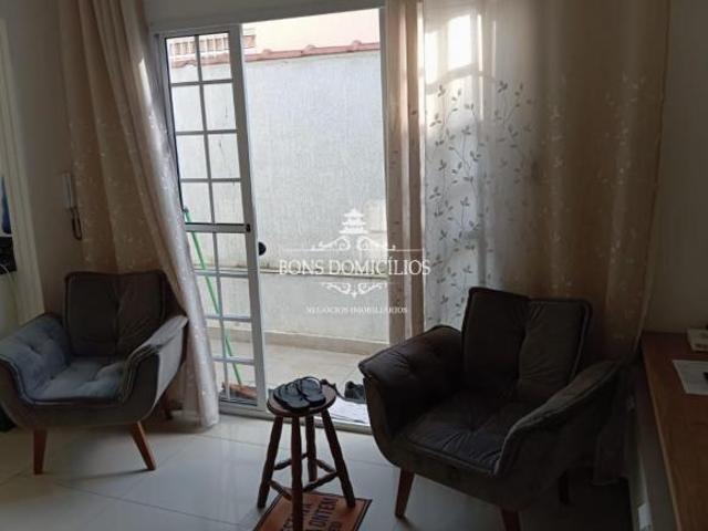 Casa à venda em Cotia SP: 2 quartos, 1 sala, 2 vagas de garagem na Vila Jovina 54,00 m² de área. V