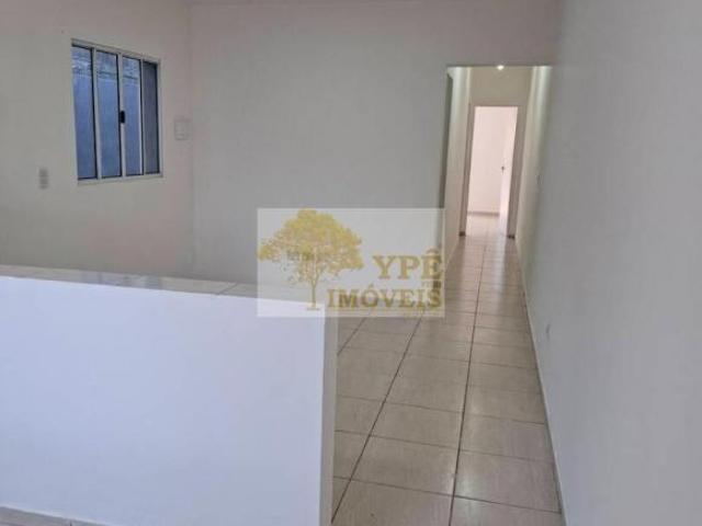 Casa à venda em Cotia SP, bairro Jardim Japão! 2 quartos, 2 salas, 1 banheiro, 2 vagas de garagem, 6