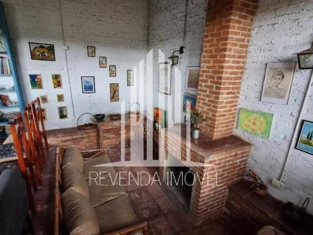 Casa à venda em Cotia SP, Jardim Rebelato: 4 quartos, 1 suíte, 1 sala, 2 banheiros, 4 vagas, 220m²