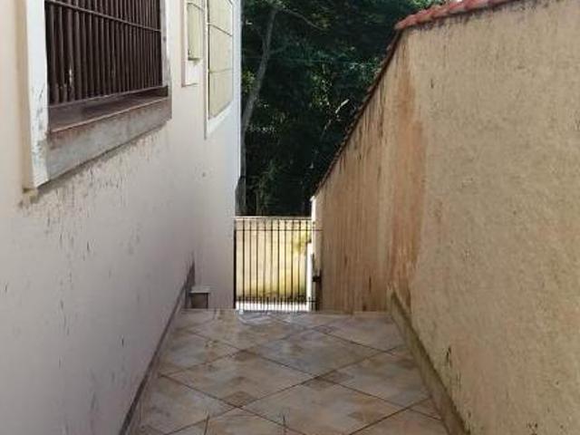 Casa à venda em Cotia, Portal dos Ayres, com 3 quartos, com 300 m²