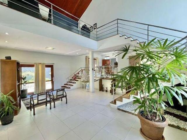Casa à venda em Cotia, Parque Dom Henrique, com 5 suítes, com 618.07 m², Parque Dom Henrique II