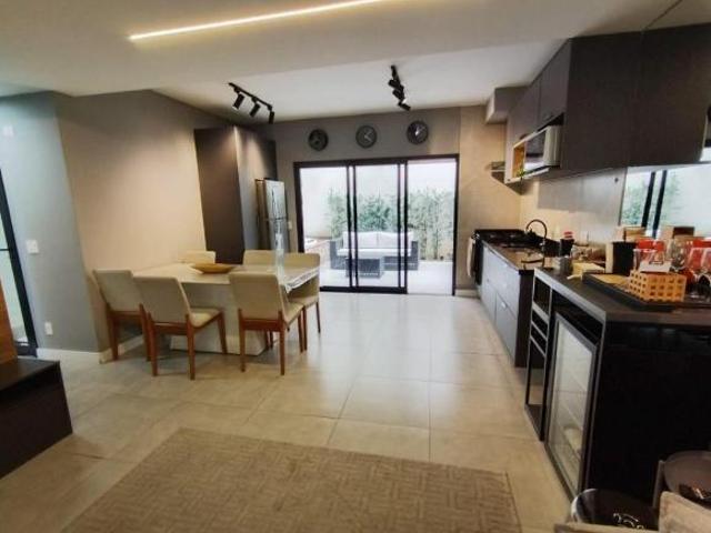 Casa à venda em Cotia, Parque Rincão, com 4 quartos, com 212 m², Authentiq Grnaja Viana