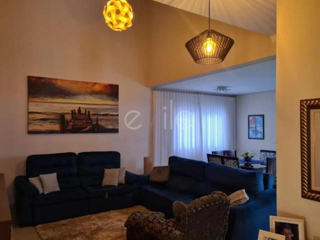 casa à venda em Colina dos Pinheiros