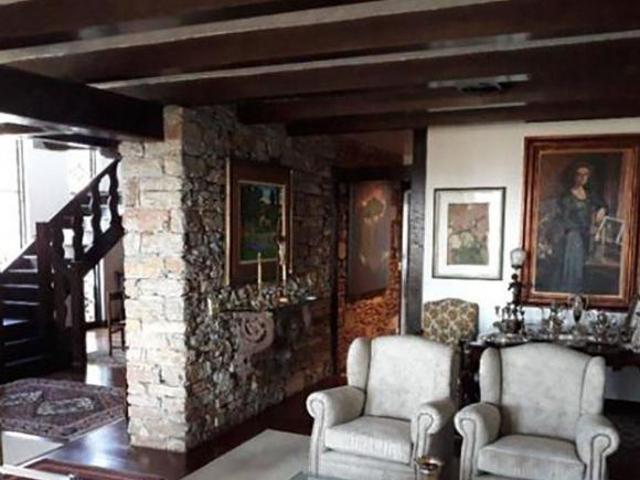 Casa à venda em Comiteco