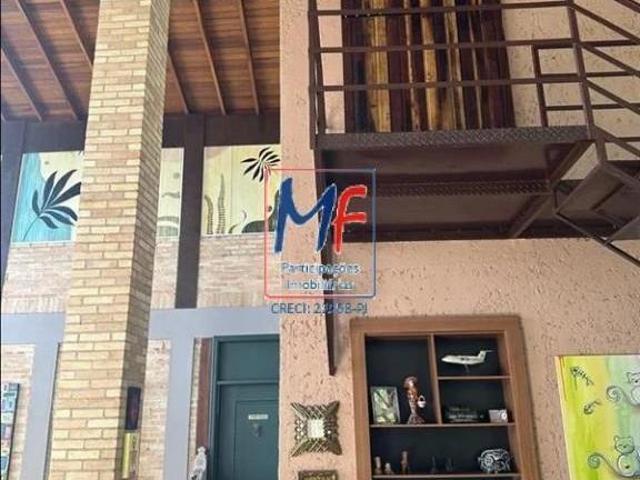 Casa à venda em cond. fechado na cidade de Arujá/SP, com 4 quartos 4 suítes, sala, lareira, cozinh