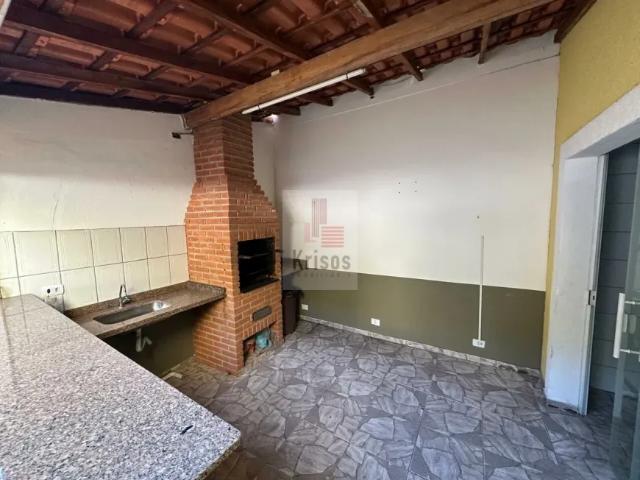 Casa a venda em condomínio fechado com 3 dormitórios e 3 vagas no Butantã!