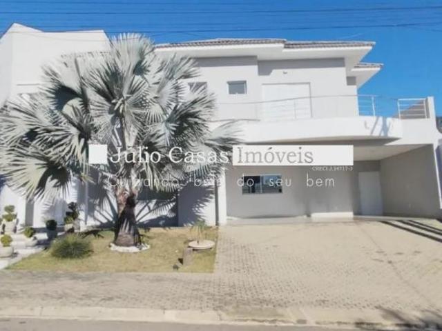 Casa à venda em condomínio