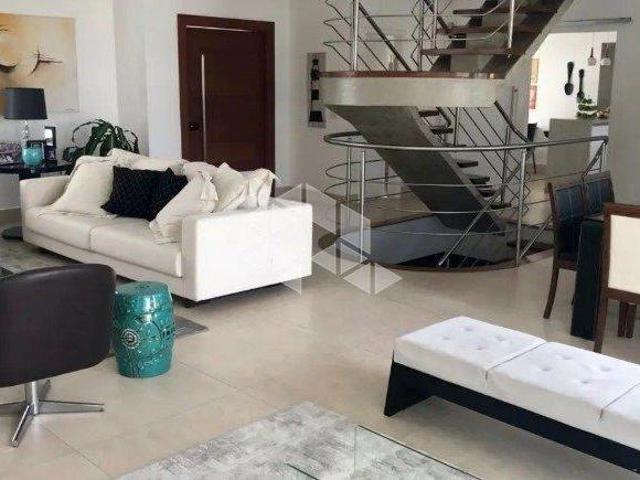 Casa à venda em condomínio 6 Quartos sendo 4 suítes, 6 vagas, 436 m² Brooklin Velho