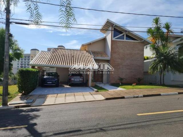 casa à venda em Condomínio Terras do Paiquere