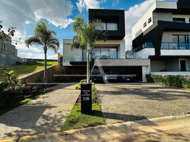 Casa à venda em Condomínio Vale das Águas