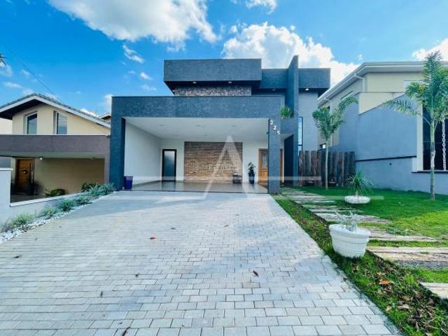 Casa à venda em Condomínio Vale das Águas