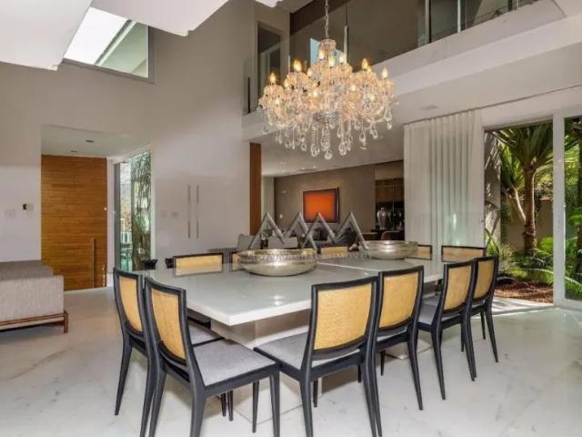 Casa à Venda em Condomínio Vila Alpina com 4 Quartos – 600m²