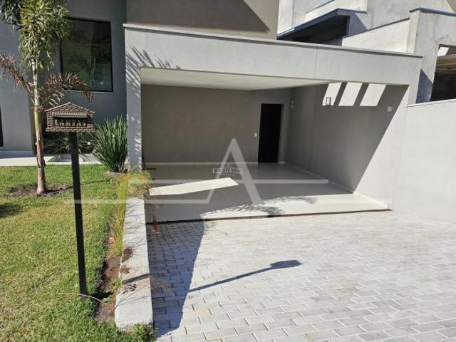 Casa à venda em Condomínio Villa Real de Bragança