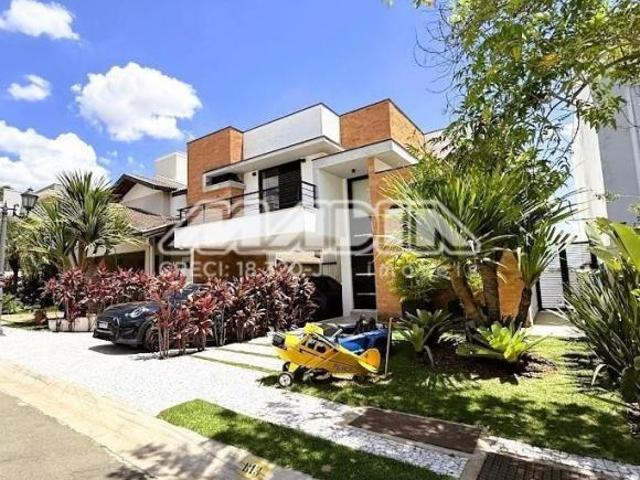 casa à venda em Condomínio Zurich Dorf