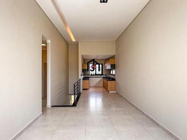 Casa à venda em Condomínio Cataguá Way