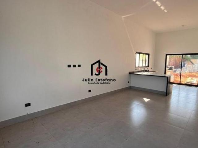 Casa à venda em Condomínio Cataguá Way