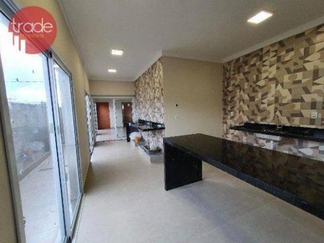 Casa à venda em condomínio com 3 dormitórios