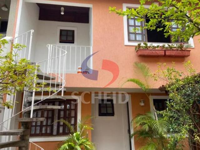 Casa a venda em condomínio com 3 quartos e 2 vagas no Alto da Boa Vista