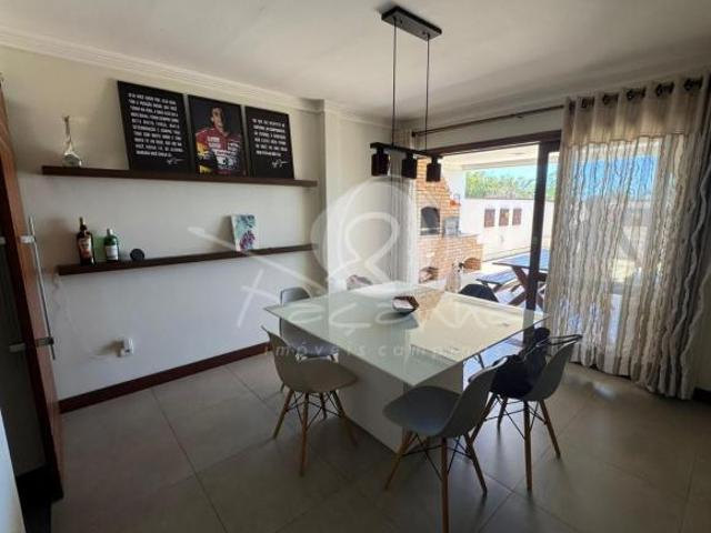 Casa à Venda em Condomínio com 3 Quartos e area gourmet na Fazenda Santa Cândida Façanha Imóveis
