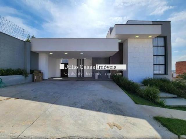 Casa a venda em condomínio com 3 suítes