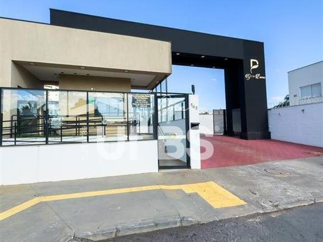 Casa a venda em Condomínio com 3 suítes e 154m2 de área privativa