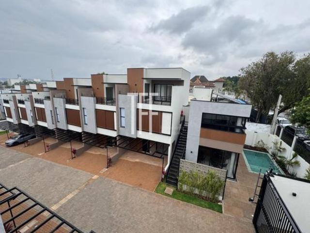 Casa à VENDA em Condomínio com 13 casas no Mansões Santo Antônio