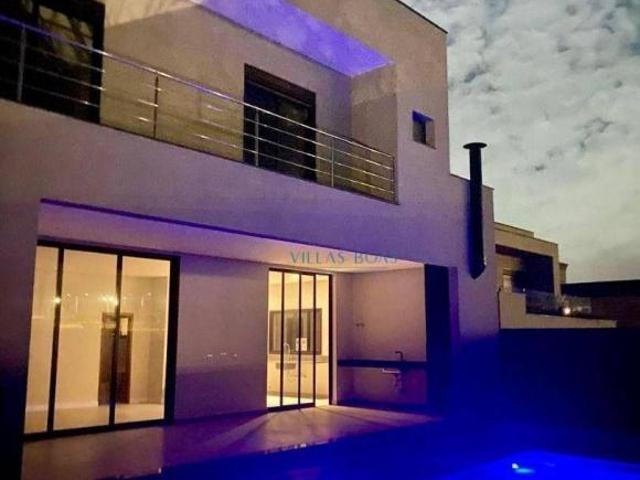 Casa à Venda em Condomínio de Alto Padrão com 3 suítes!