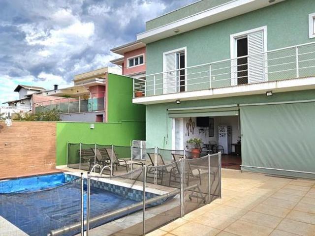 Casa a venda em Condomínio em Valinhos SP