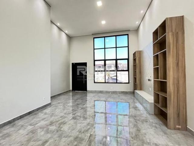 Casa a venda em Condomínio em Valinhos/SP