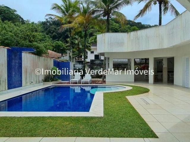 Casa À VENDA em condomínio Fechado na Praia do Pernambuco em GUARUJÁ