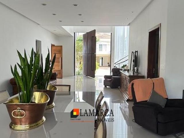 Casa a venda em condominio fechado no Guaruja
