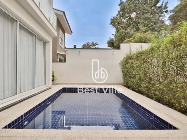 Casa à venda em condomínio fechado no Residencial Alphaville 4 Santana de Parnaíba/SP