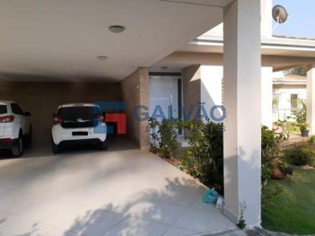Casa à venda em condomínio fechado no Serra dos Cristais em Jordanésia em Cajamar SP