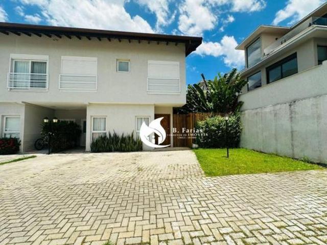 Casa a venda em condomínio fechado com 04 suítes, piscina privativa, Praia de Juquehy