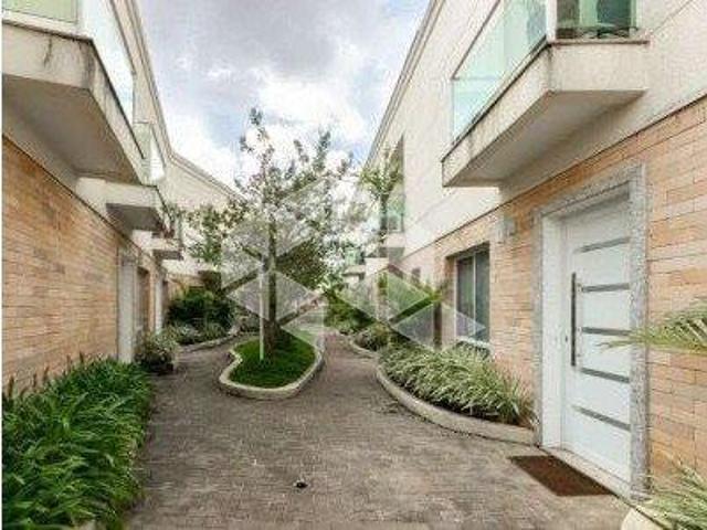 Casa à venda em Jardim Prudência com 3 quartos 1 Suite e 2 Banheiros