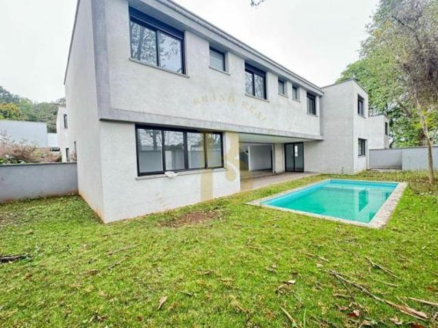 Casa á venda em condomínio fechado, com piscina privativa no Jardim Cordeiro