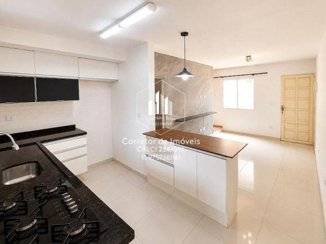 Casa à venda em condomínio fechado em Cotia! R$ 228.000,00