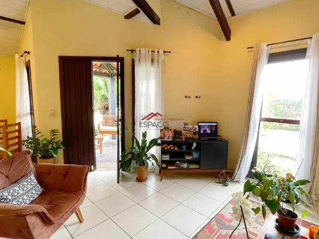 Casa à venda com 2 quartos dentro de condomínio na Marina em Búzios