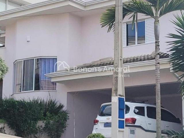Casa à Venda em Condomínio Fechado Valinhos/SP