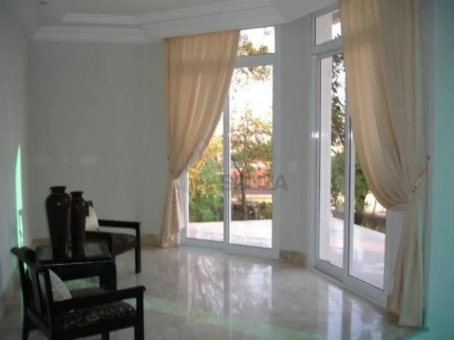Casa a Venda em Condominio Fechado, 1000 m² de area construída, 4 suites, piscina, área gourmet