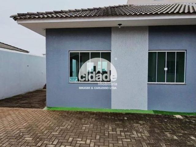 Casa à Venda em Condomínio Fechado