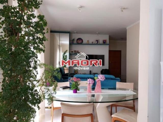 Casa à venda no Condomínio Flor da Serra em Valinhos