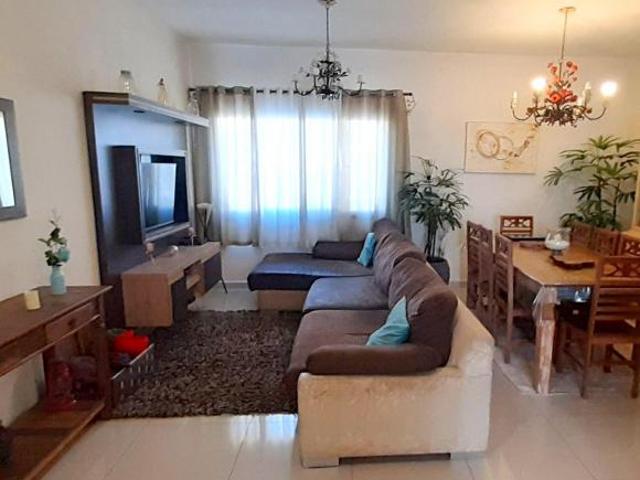 Casa a venda em condomínio Granja Vianna