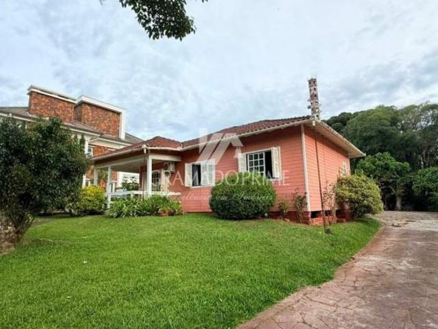 CASA A VENDA EM CONDOMÍNIO LAGOS DE GRAMADO